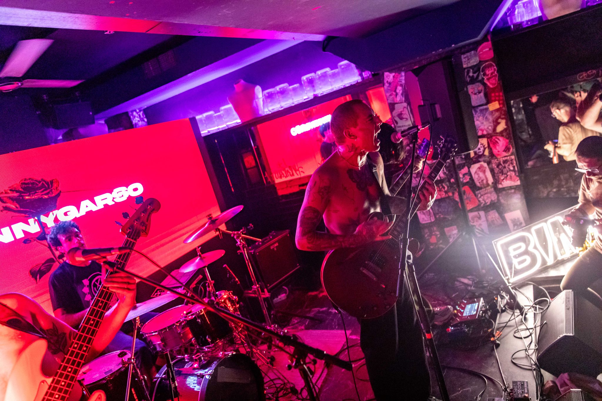 Johnny Garso e IXEYA se presentan ante la industria musical ...